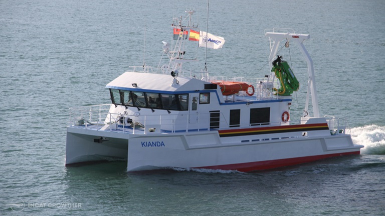 20m Catamaran Buoy Workboat | Incat Crowther