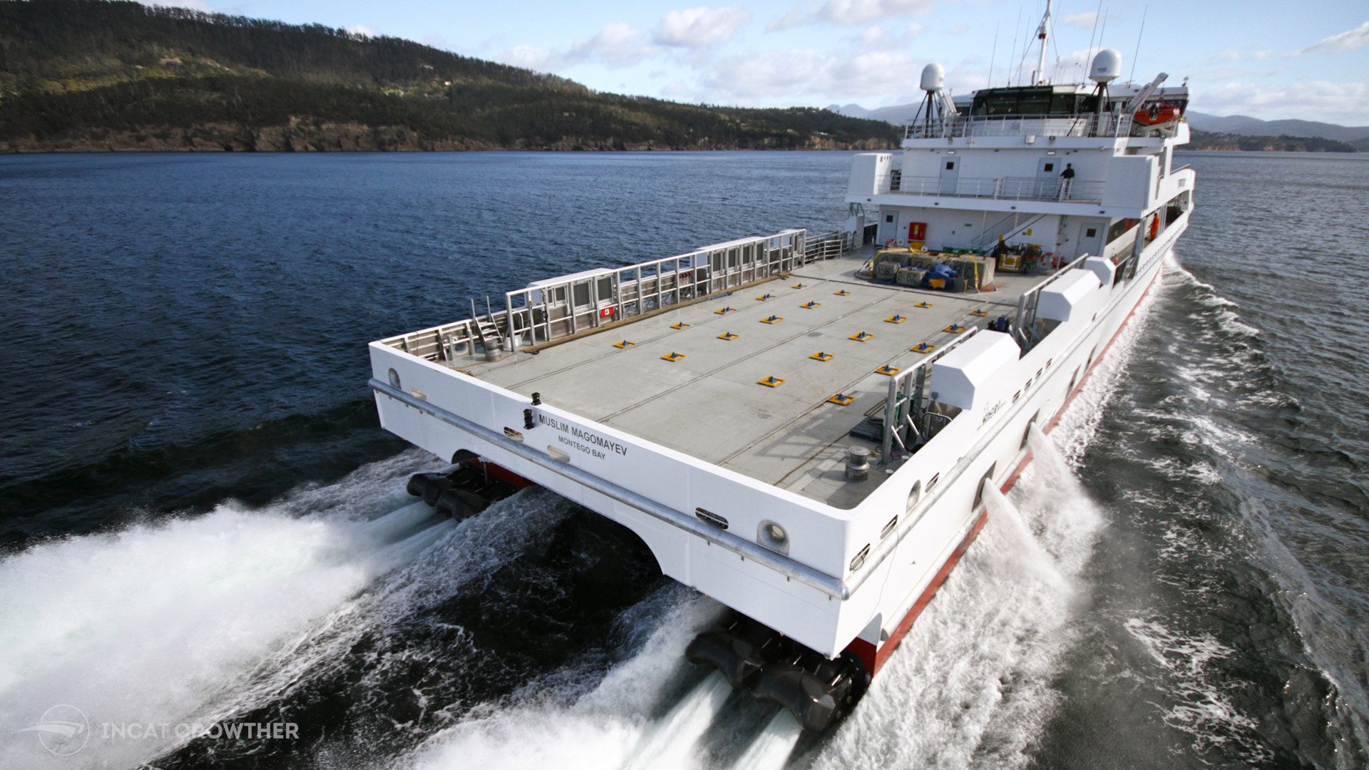 70m Catamaran Fast Crewboat | Incat Crowther